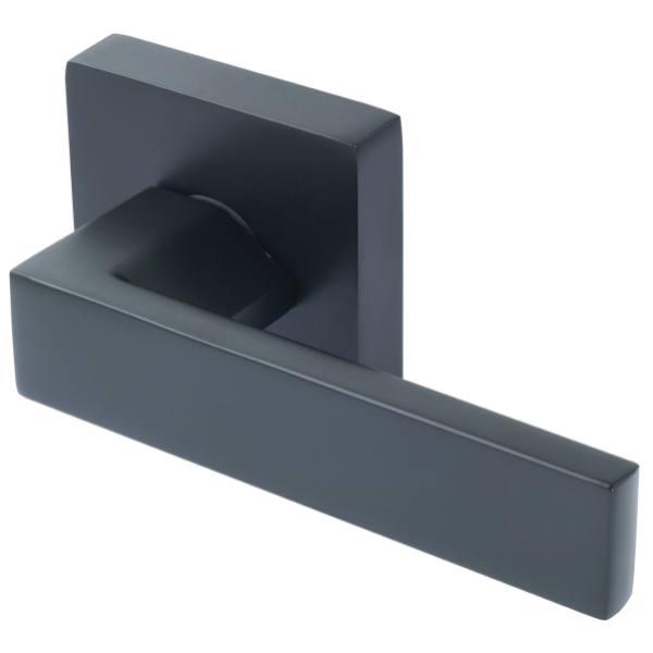 Design House™ Springdale Matte Black Privacy Bed/Bath Door Lever | HD ...